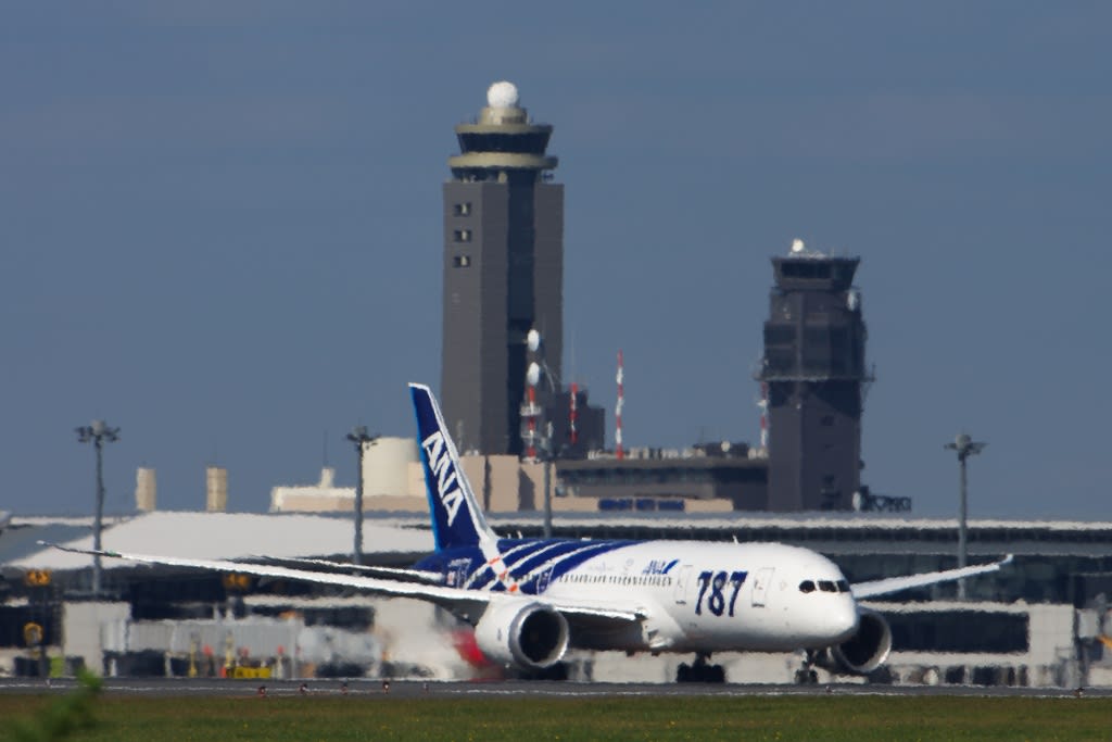 2011年10月26日:成田空港(787商業運航初便・ANA7871便 2011年10月26日:成田空港(787商業運航初便・ANA7871便