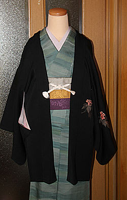 黒い羽織について - ほばーりんぐ・とと 黒い羽織について - ほばーりんぐ・とと