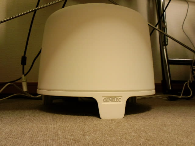 Genelec 6010A & スピーカースタンド - Studioきのんち Genelec 6010A & スピーカースタンド - Studioきのんち