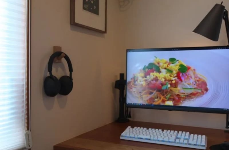 BenQ ScreenBar Halo モニターライト とか アームとか - Antip BenQ ScreenBar Halo モニターライト とか アームとか - Antip