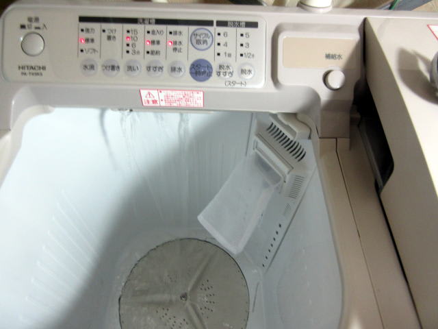 12年前と同じ機種を納品です。日立PA-T45K5自動2槽式洗濯機 12年前と同じ機種を納品です。日立PA-T45K5自動2槽式洗濯機