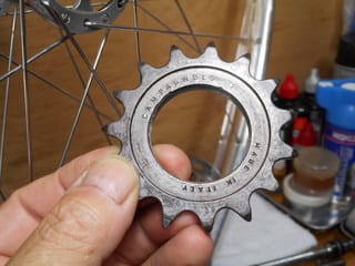 カンパ ピストハブ NJS と RECORD の違い - Kinoの自転車日記 カンパ ピストハブ NJS と RECORD の違い - Kinoの自転車日記