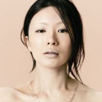 ありあまる富」椎名林檎 - 肩胛骨は翼の名残 ありあまる富」椎名林檎 - 肩胛骨は翼の名残