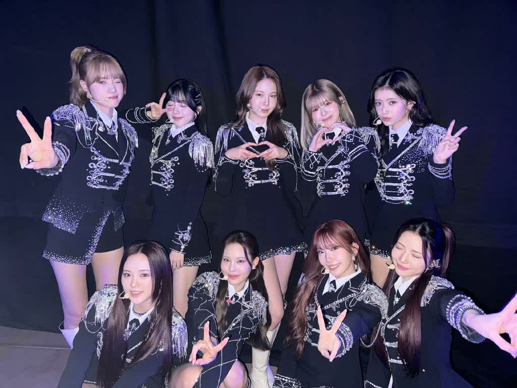 NiziUウインターツアー2024-2025「AWAKE」北海道公演 Day-1（11月30日 北海きたえーる） - ボンさんの飛行機写真&道楽日記