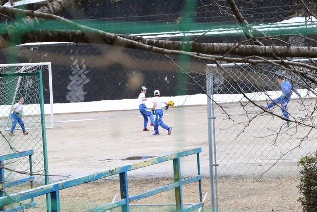 雪とけて 村いっぱいの(?)子どもかな 布勢小学校おおちゃんブログ