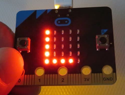 micro:bit MicroPython 動きの検知 - JH7UBCブログ