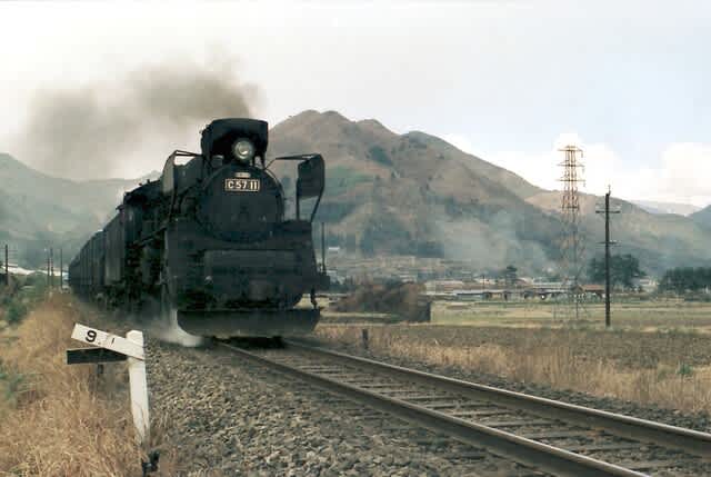 播但線のC57 11 - 線路はつづく