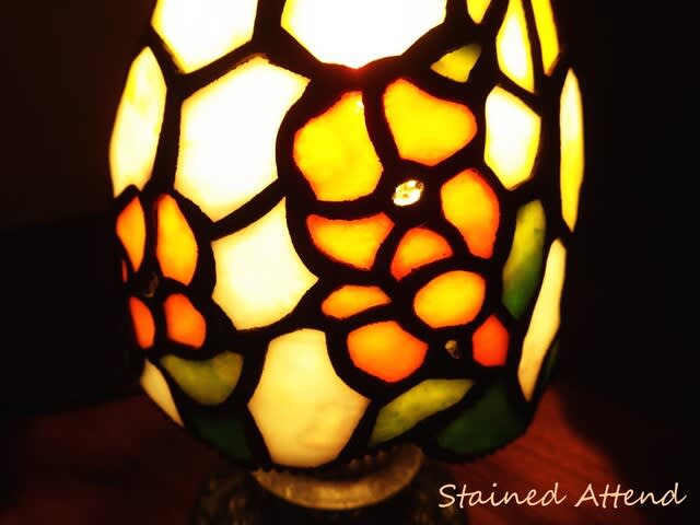 小さなアップルブロッサムのランプ (03/09) - Stained Glass 小さなアップルブロッサムのランプ (03/09) - Stained Glass
