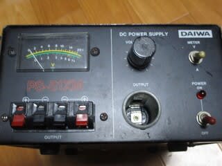DAIWA安定化電源「PS-51XM」の修理 - 讃岐うどんやラーメン食べ DAIWA安定化電源「PS-51XM」の修理 - 讃岐うどんやラーメン食べ